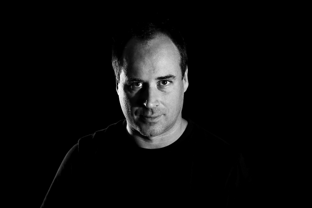 Christian Smith presents new album - Synergy - Only Techno