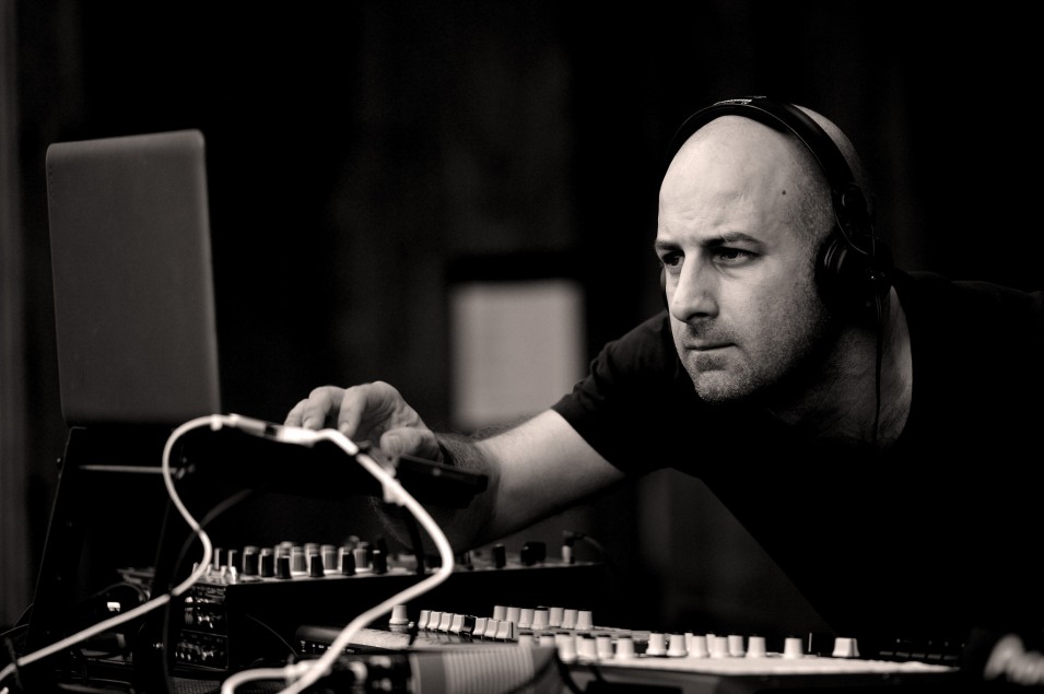 OXIA to play database this Saturday - Only Techno