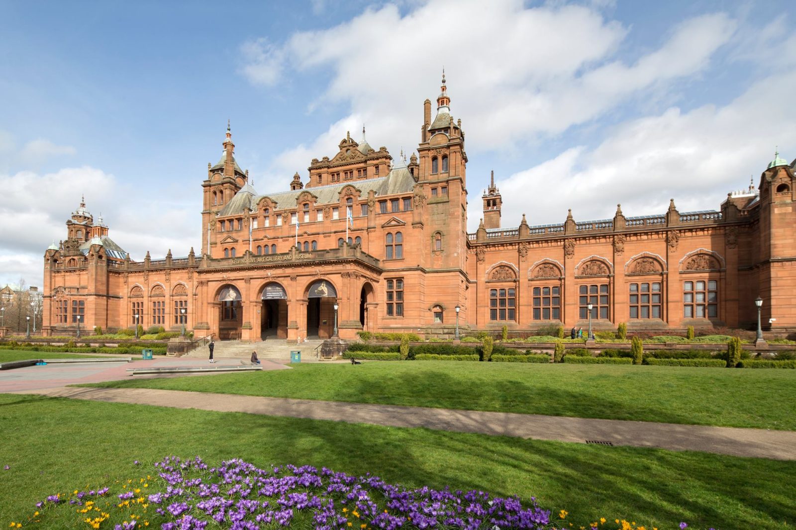 Rave At Historic Kelvingrove Art Gallery and Museum - Only Techno