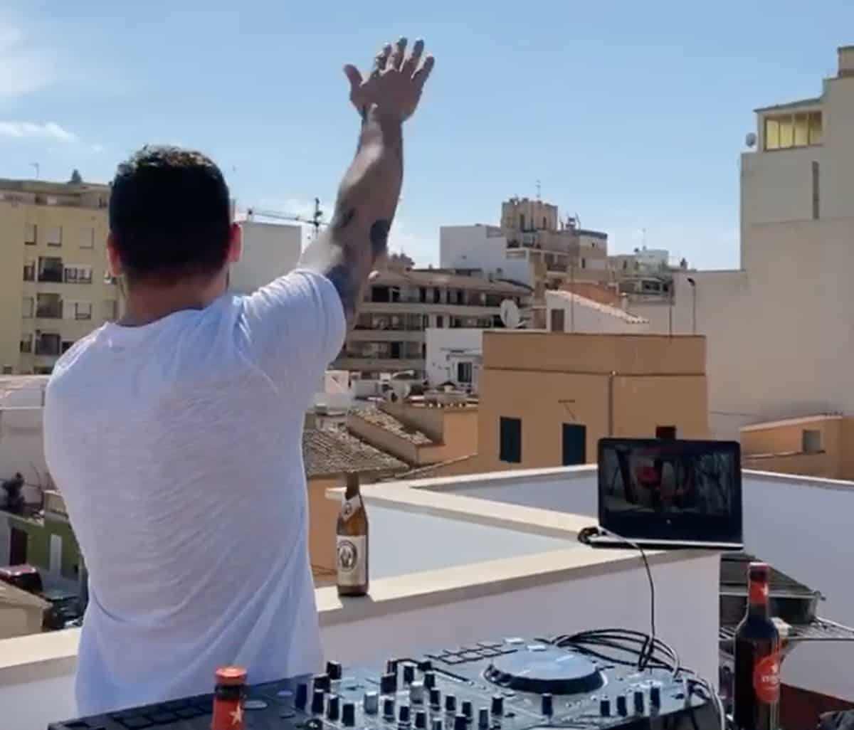 Check DJs Playing On Their Balconies During Quarantine - Only Techno